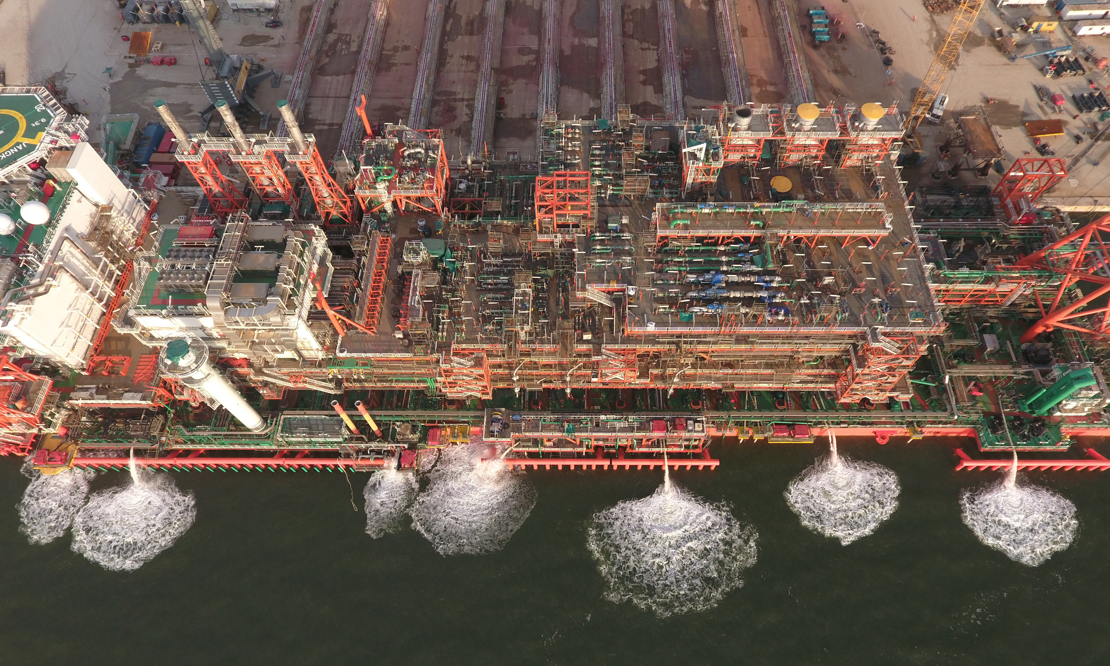 Mammoet provides solutions to any heavy lifting or transport challenge