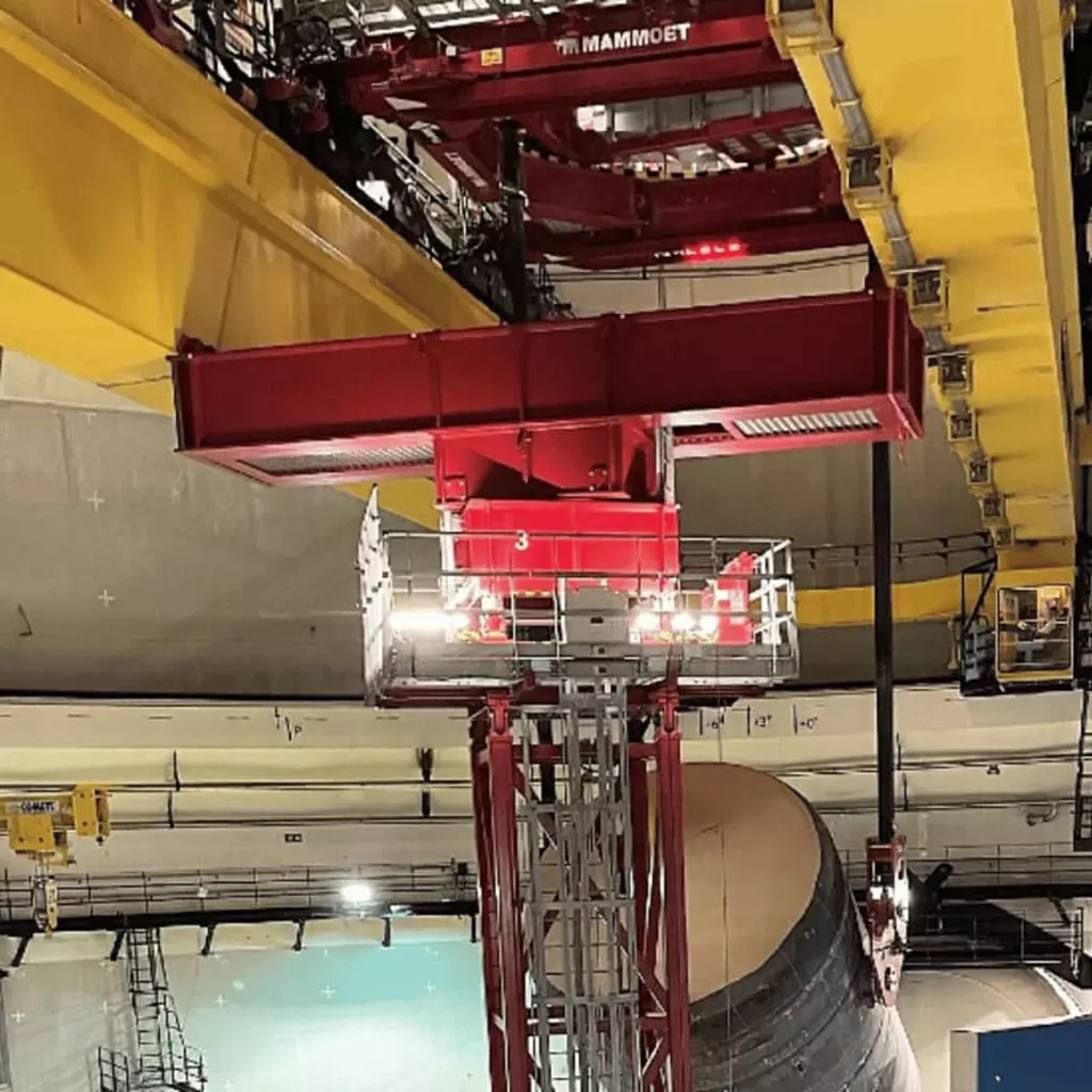 Steam generator replacement experience | Mammoet