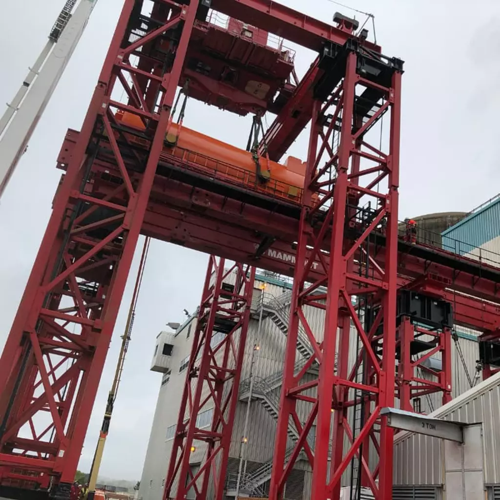 Pressure vessel replacement expertise | Mammoet