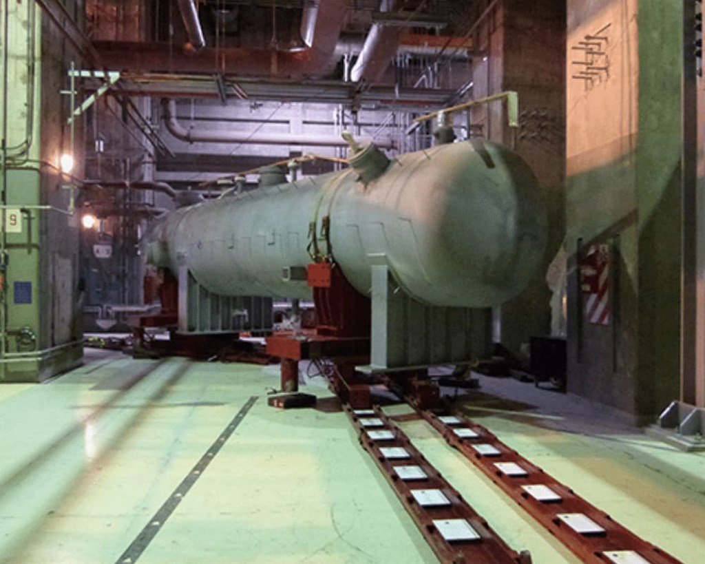 Pressure vessel replacement expertise | Mammoet