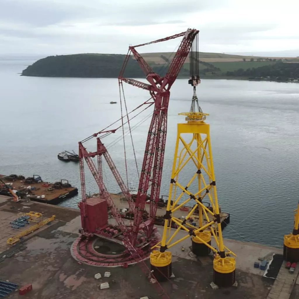 Offshore wind sector solutions and services | Mammoet