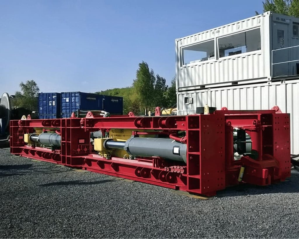 Riser pulling services and experience | Mammoet