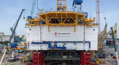 Offshore sector solutions and services | Mammoet