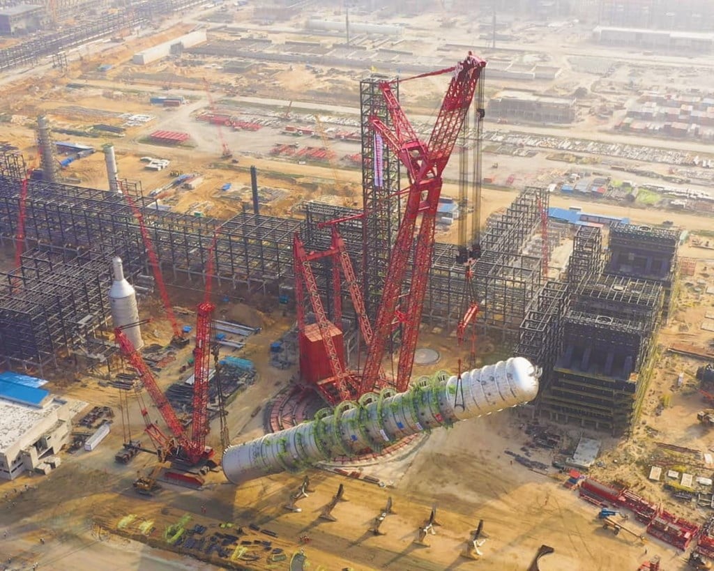 Refinery construction services | Mammoet