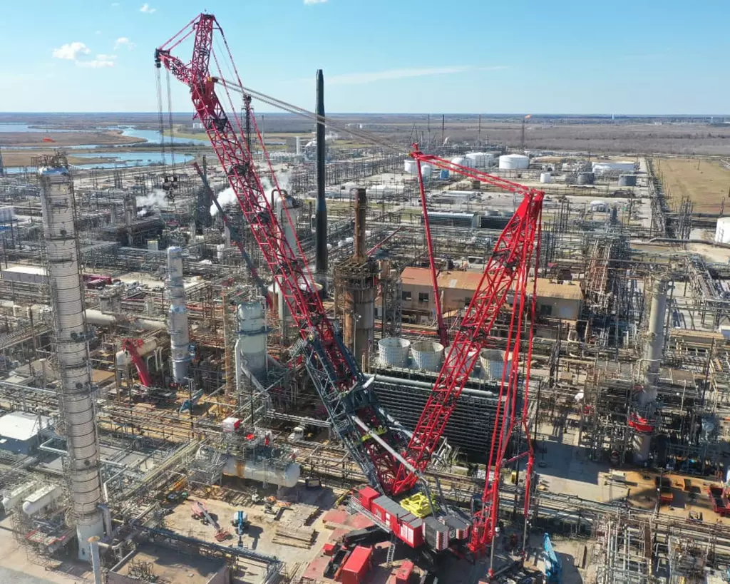 Refinery turnarounds services | Mammoet