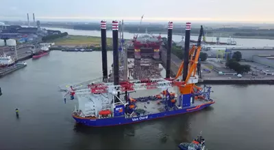 Ship engine replacement services | Mammoet