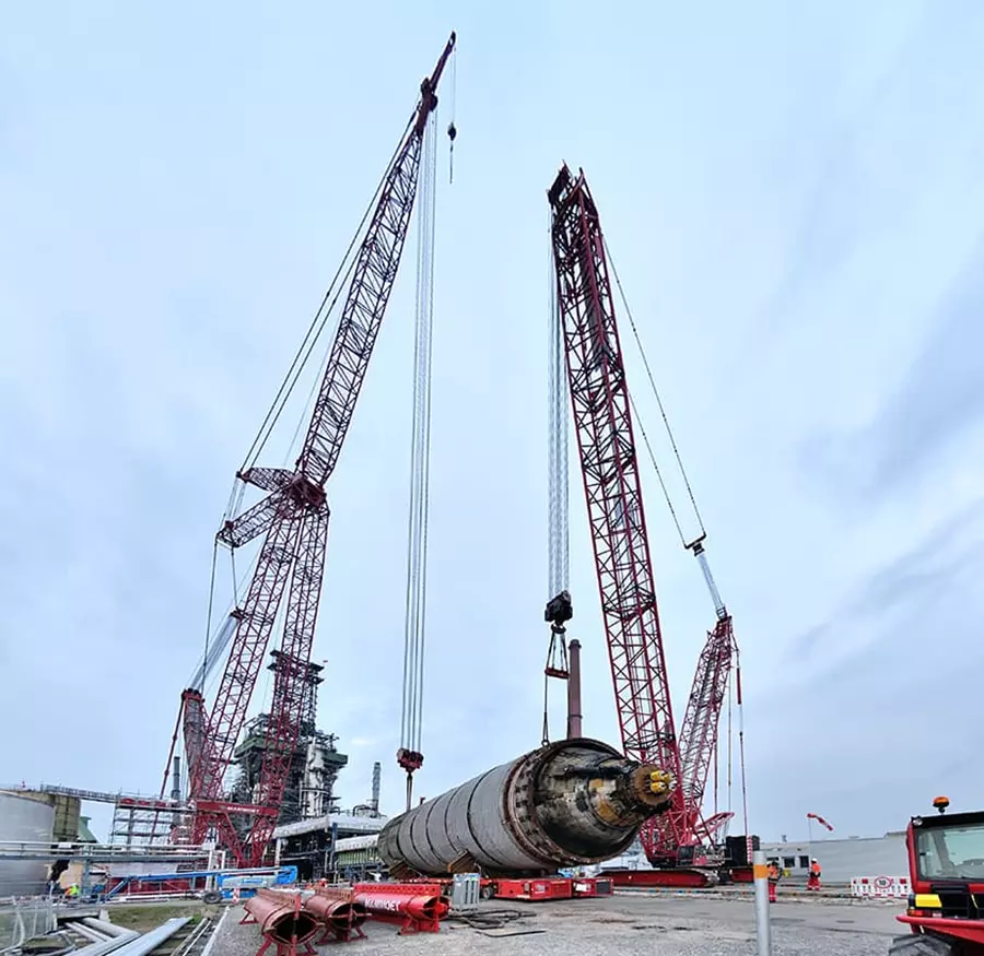400-ton coke drums replacement | Mammoet news