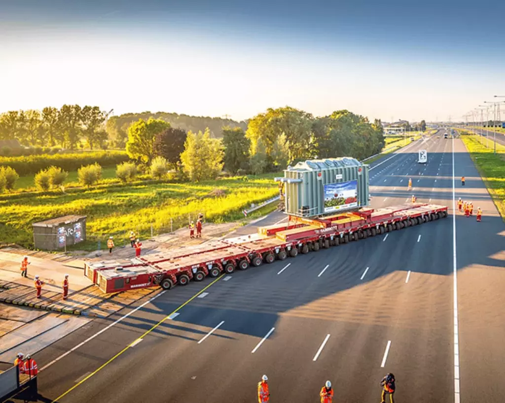 Transformer transport services | Mammoet