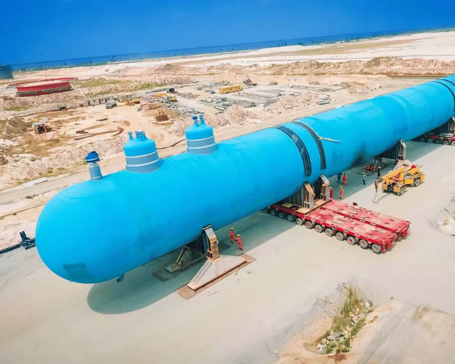 Crane upgrade for Jamnagar refinery | Mammoet news