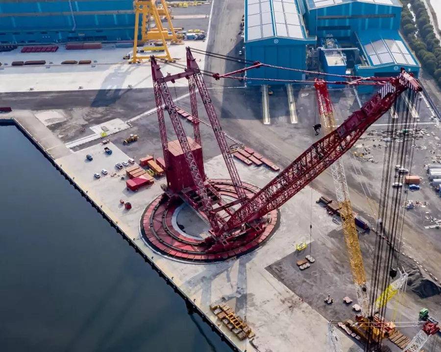 PTC200-DS ring crane | Mammoet equipment