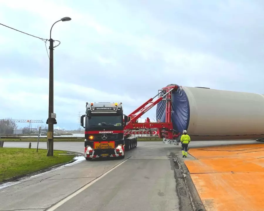Wind turbine transport services | Mammoet