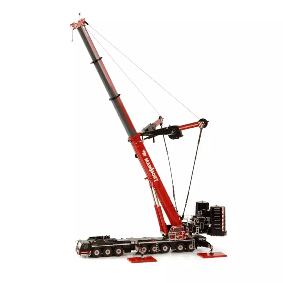 New crane model available at Mammoet Store | Mammoet news