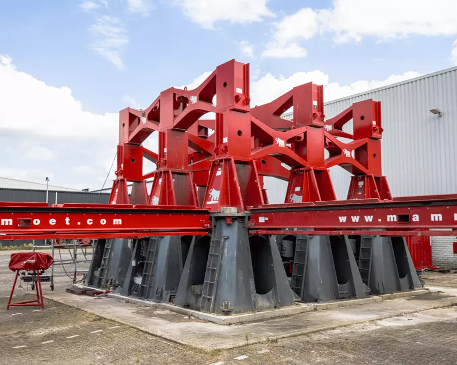 Mammoet launches increased capacity Mega Jack 10000 | Mammoet News