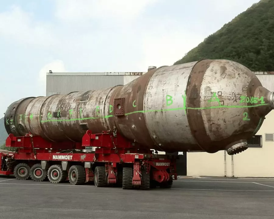 Steam generator replacement experience | Mammoet