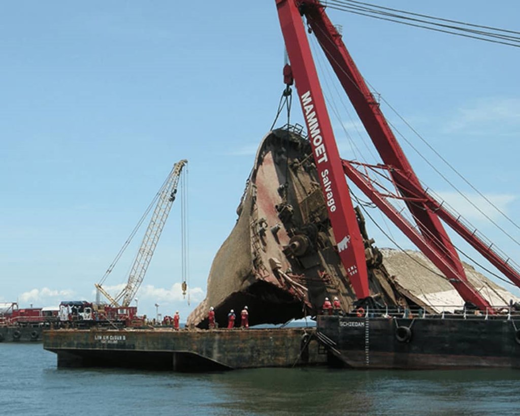 Ship salvage | Mammoet case study