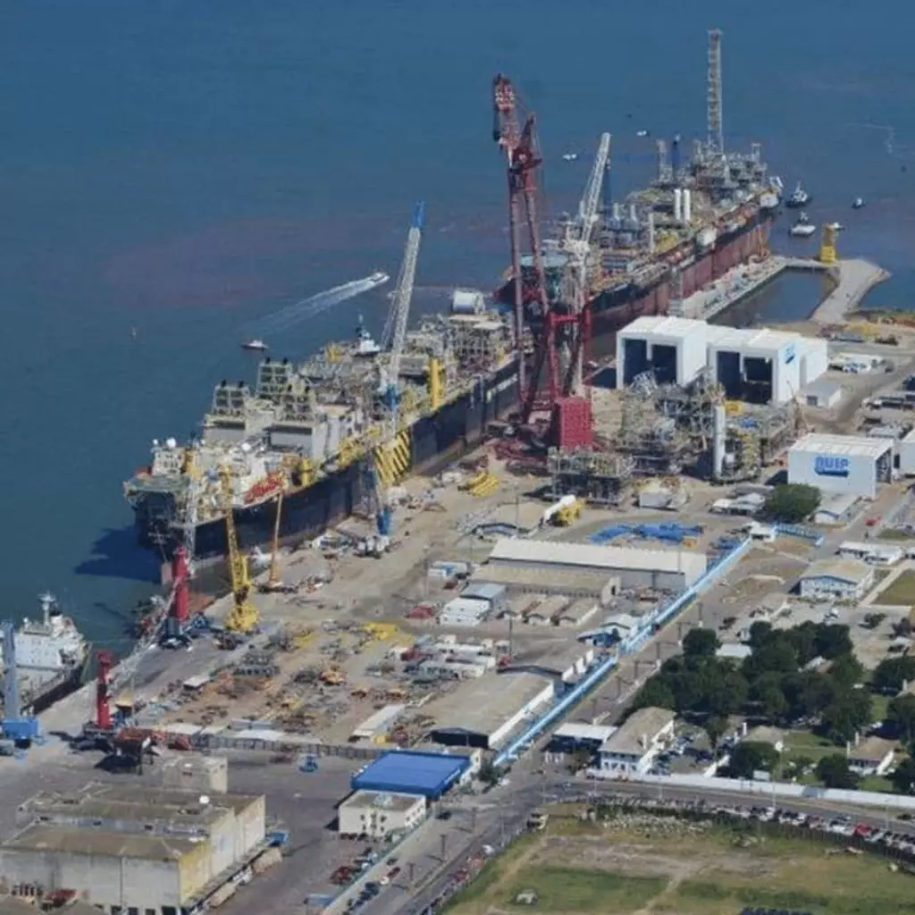 FPSO integration in a tight spot | Mammoet case study