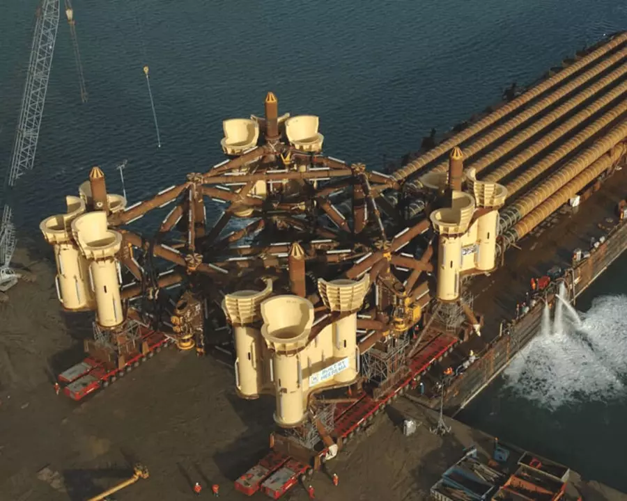 Advanced logistics for offshore project in Angola | Mammoet case study