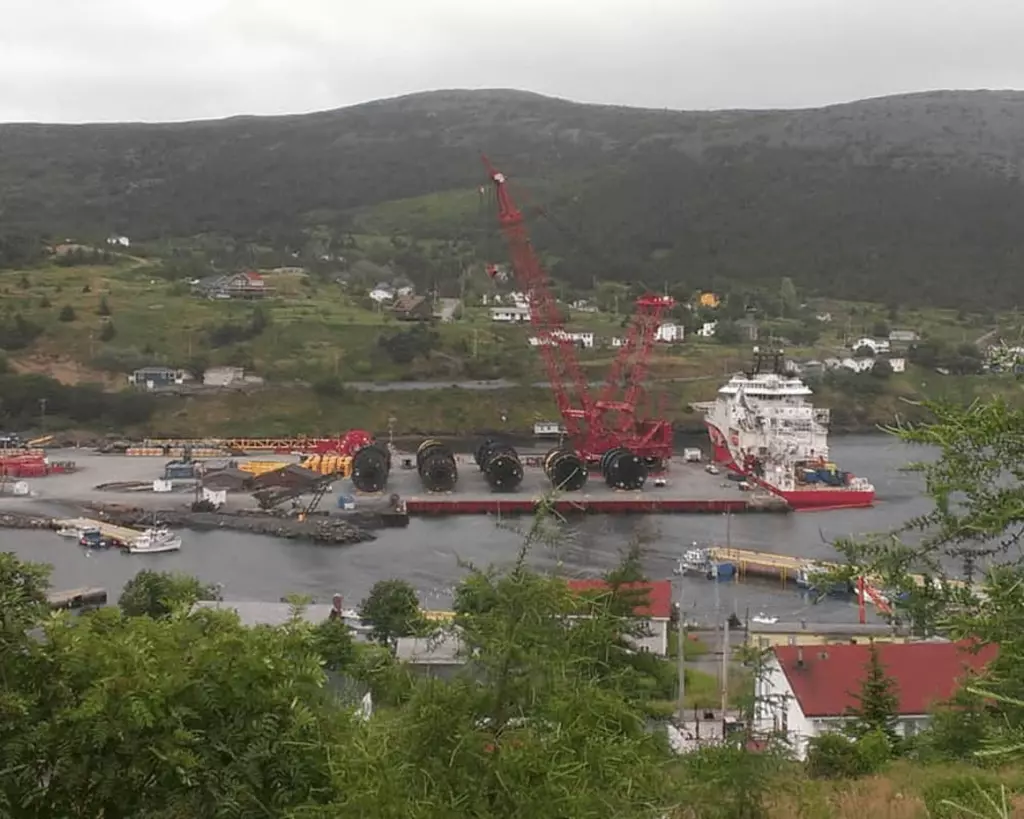 PTC35 saves time for flexible line replacement | Mammoet case study