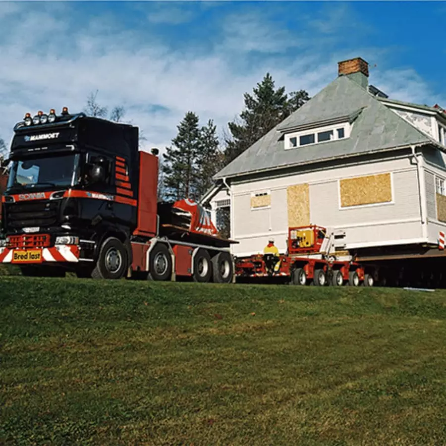 Historic buildings relocation | Mammoet case study