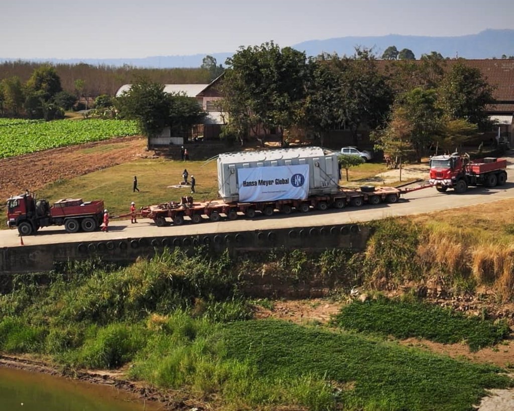 Cross-country cargo delivery | Mammoet case study