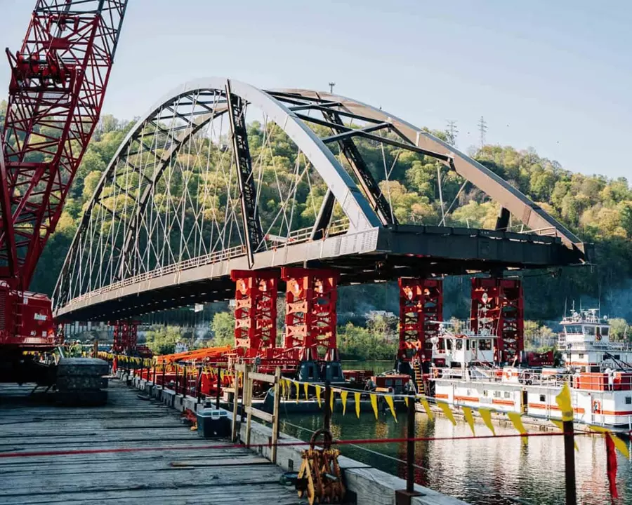 Lifting the Wellsburg bridge | Mammoet case study
