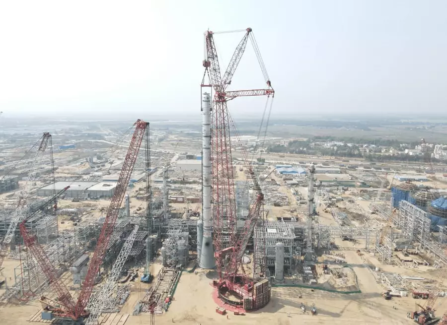 PT50 ring crane 2,000t class | Mammoet equipment