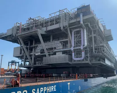 Main support frame load-out | Mammoet case study