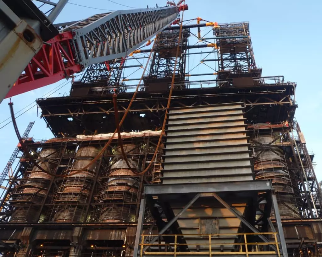 SK190 ring crane | Mammoet equipment