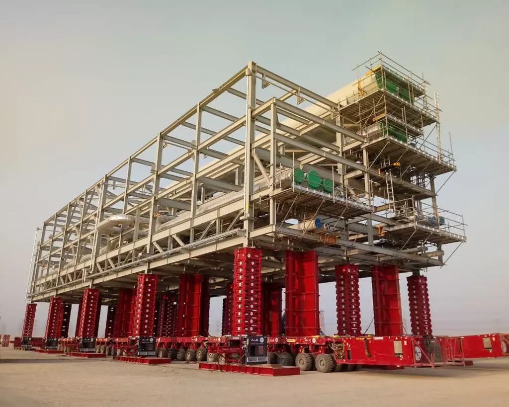 7m jack-up in Kuwait | Mammoet case study