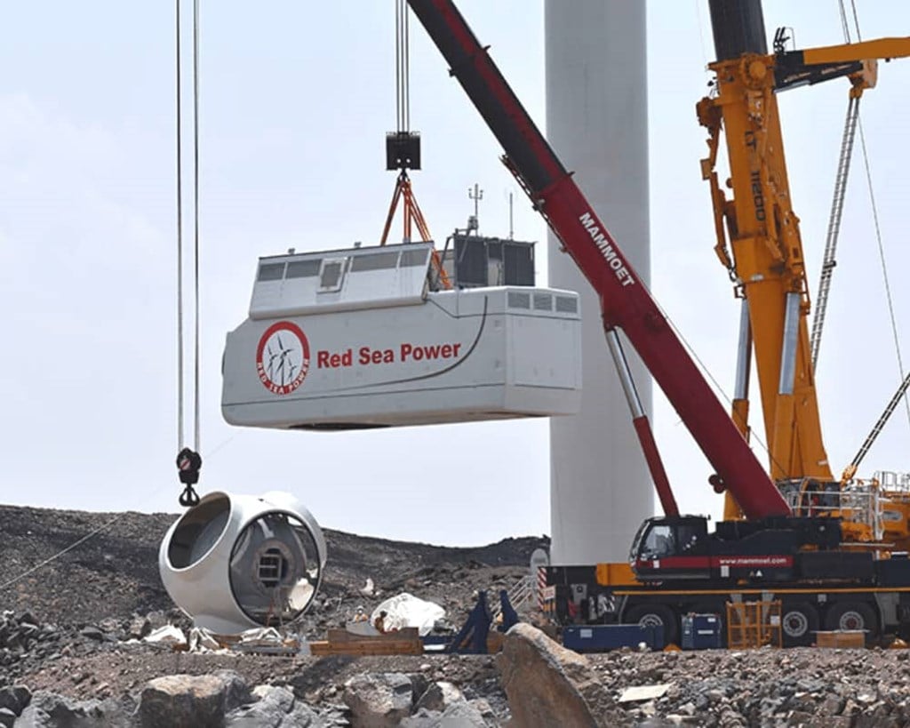 Wind turbine installation in Djibouti | Mammoet case study
