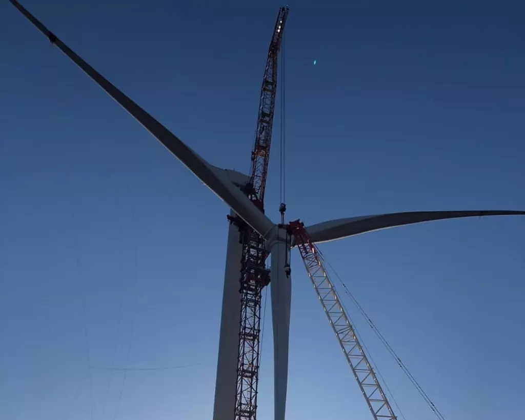 Tower crane for onshore wind | Mammoet case study