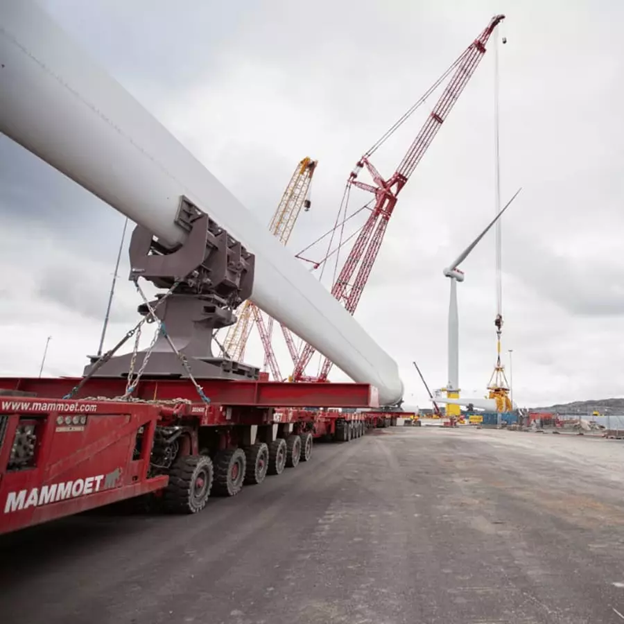 World's largest floating offshore wind farm | Mammoet case study