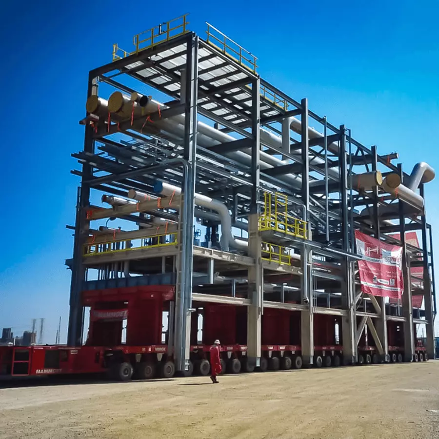 World’s largest PDH plant construction project streamlined | Mammoet ...