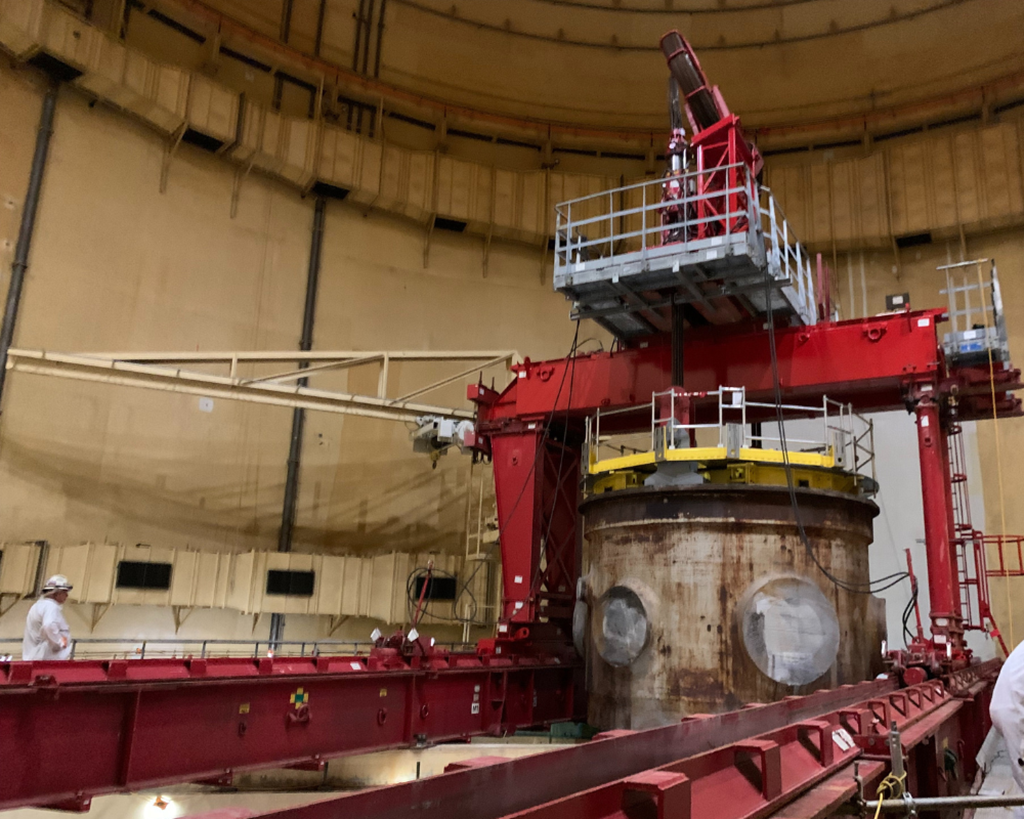 Mammoet performs industry-first lifts during ‘optimized segmentation’ of shutdown nuclear reactor