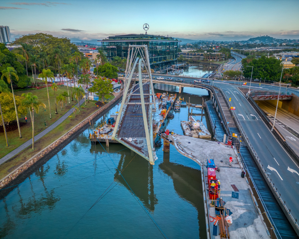 Brisbane active transport bridge installed with minimal disruption ...