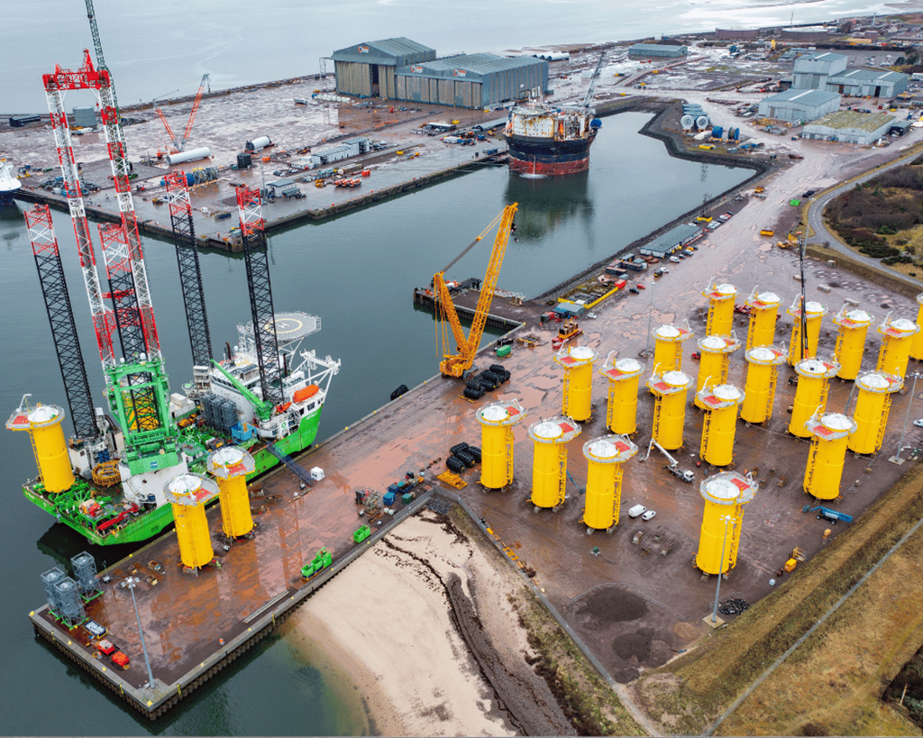 Crane and SPMT transfer decrease downtime for TP load-in | Mammoet case ...