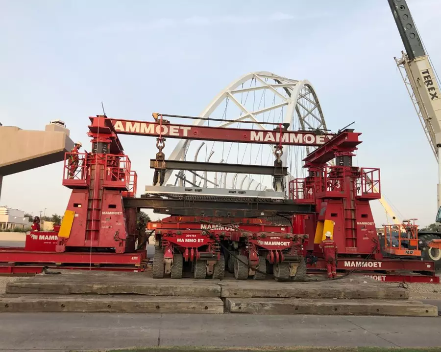 One-of-a-kind bridge links pedestrian trails over busy Texas highway