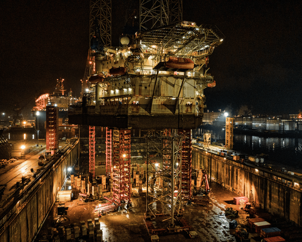 Drilling rig downtime reduced using Mega Jack 5200 | Mammoet case study