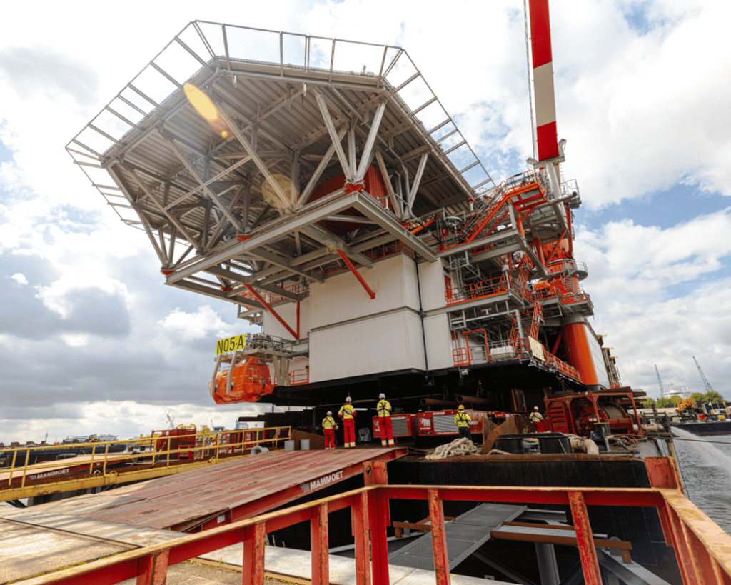 Efficient load-out of first wind-powered offshore gas platform in the ...