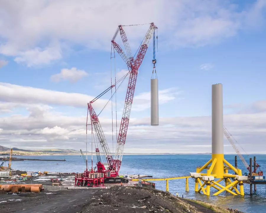 CC 2400-1 crawler crane | Mammoet equipment