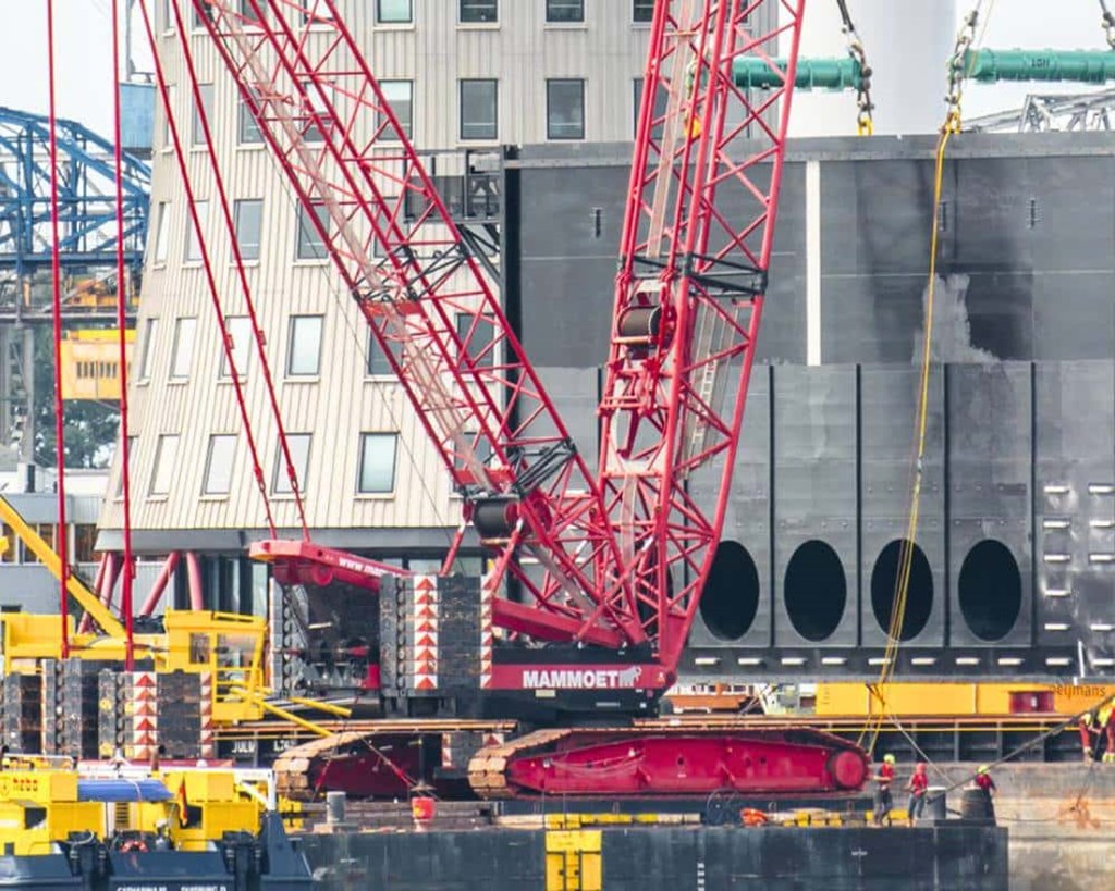 CC 2800-1 crawler crane | Mammoet equipment