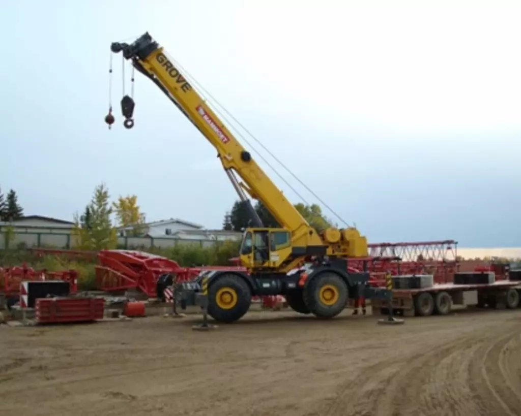 RT760E rough terrain crane | Mammoet