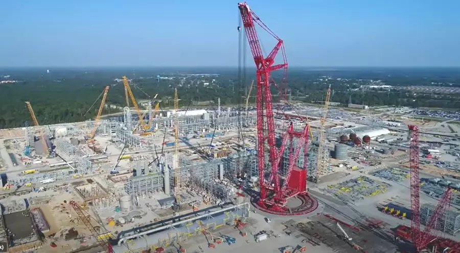 PTC200-DS ring crane | Mammoet equipment