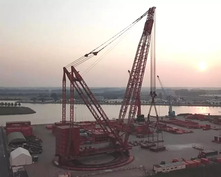 PTC210-DS giant ring crane | Mammoet equipment