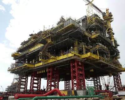 Mega Jack 5200 system | Mammoet equipment