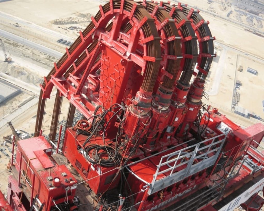 Strand jack system | Mammoet equipment