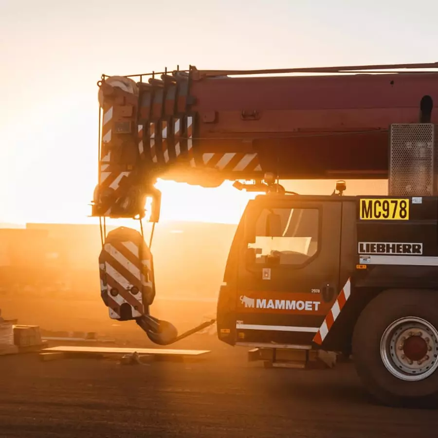 Crane rental services | Mammoet